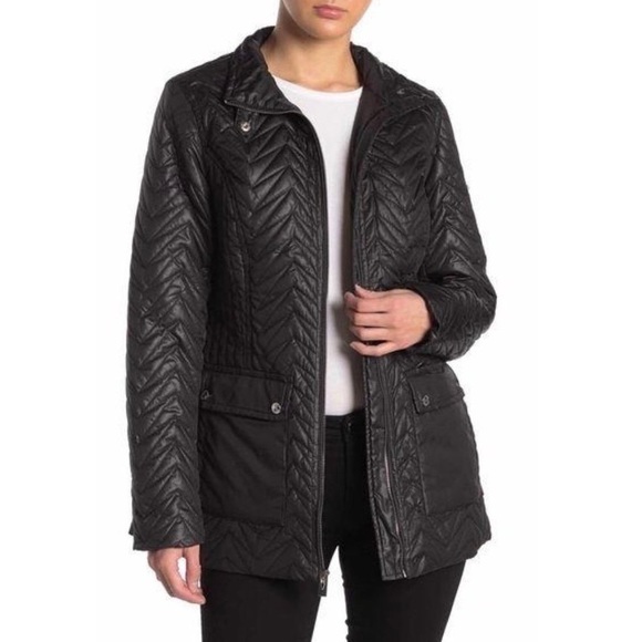 Via Spiga | Jackets & Coats | Via Spiga Zig Zag Quilted Pattern Zip ...
